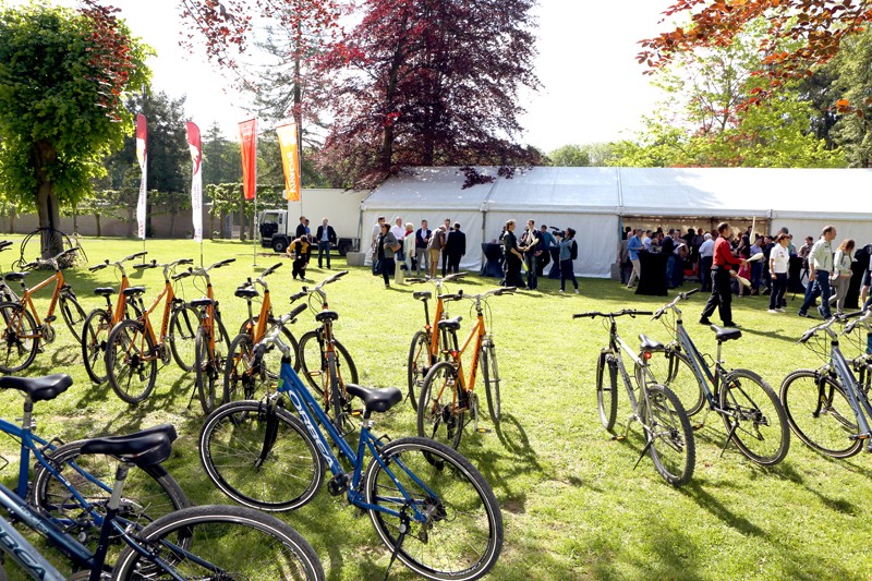 Le Beau Vélo de RAVeL au Château de Jehay avec Yannick Noah le 27 juin ...